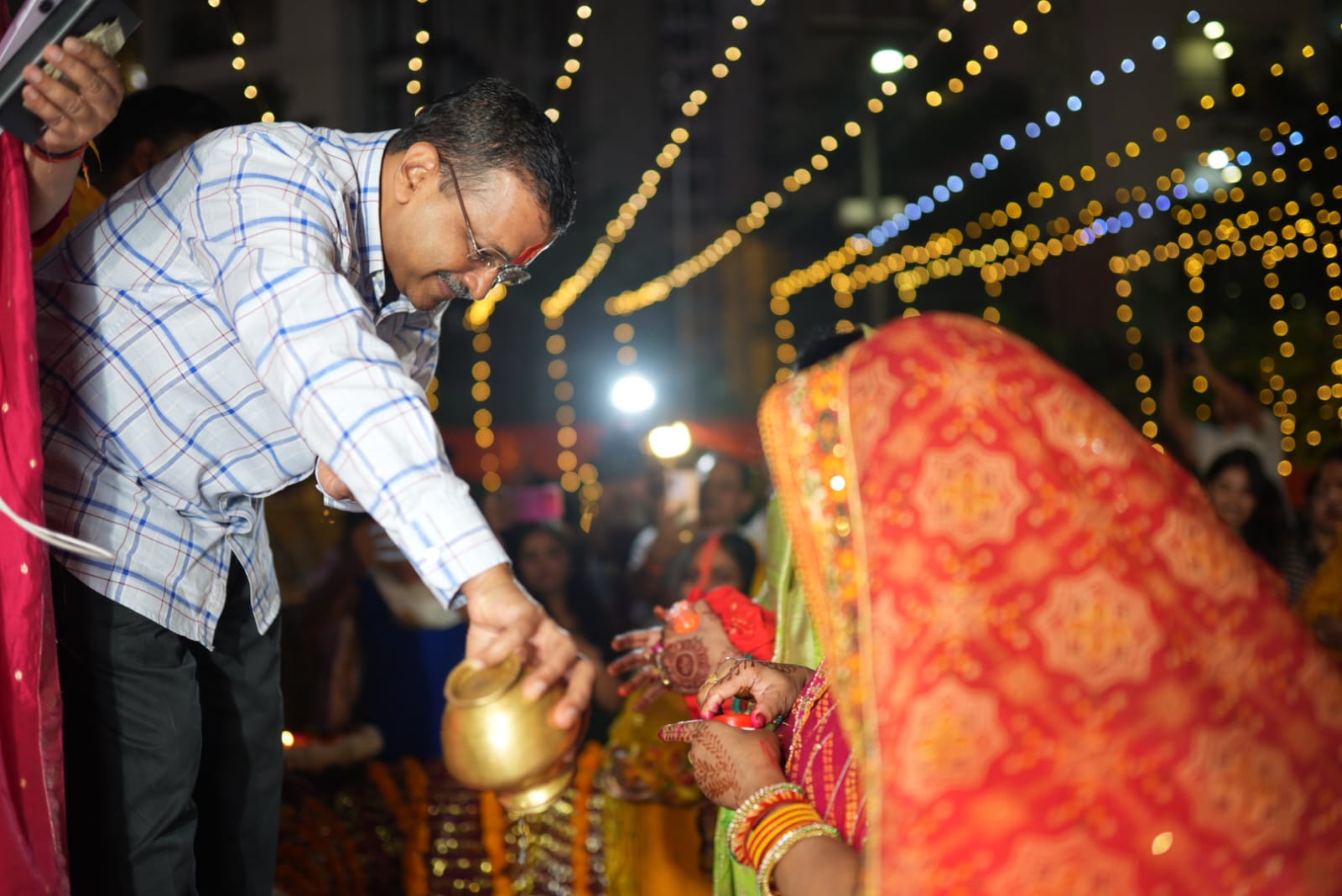 May Chhathi Maiya bless everyone, bring prosperity to every household ...